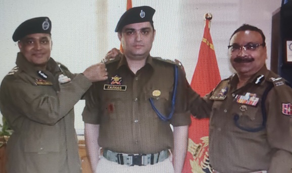 DGP Dilbagh Singh decorates officer with SP rank