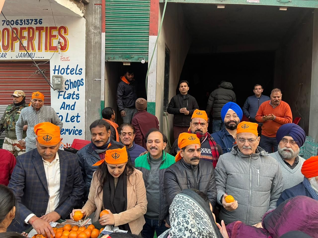 Guru Gobind Singh symbolizes buoyant hope (Chardi Kala), righteousness ...