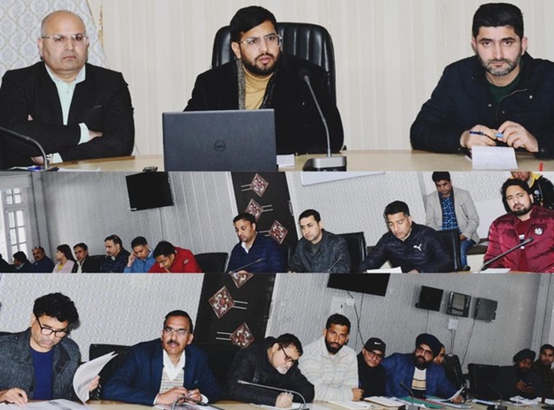 DC Rajouri orders door-to-door campaign to encourage registration for ...