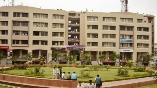 BJP & Congress delaying names for Bahu Seat in Jammu; Young Doctor ...