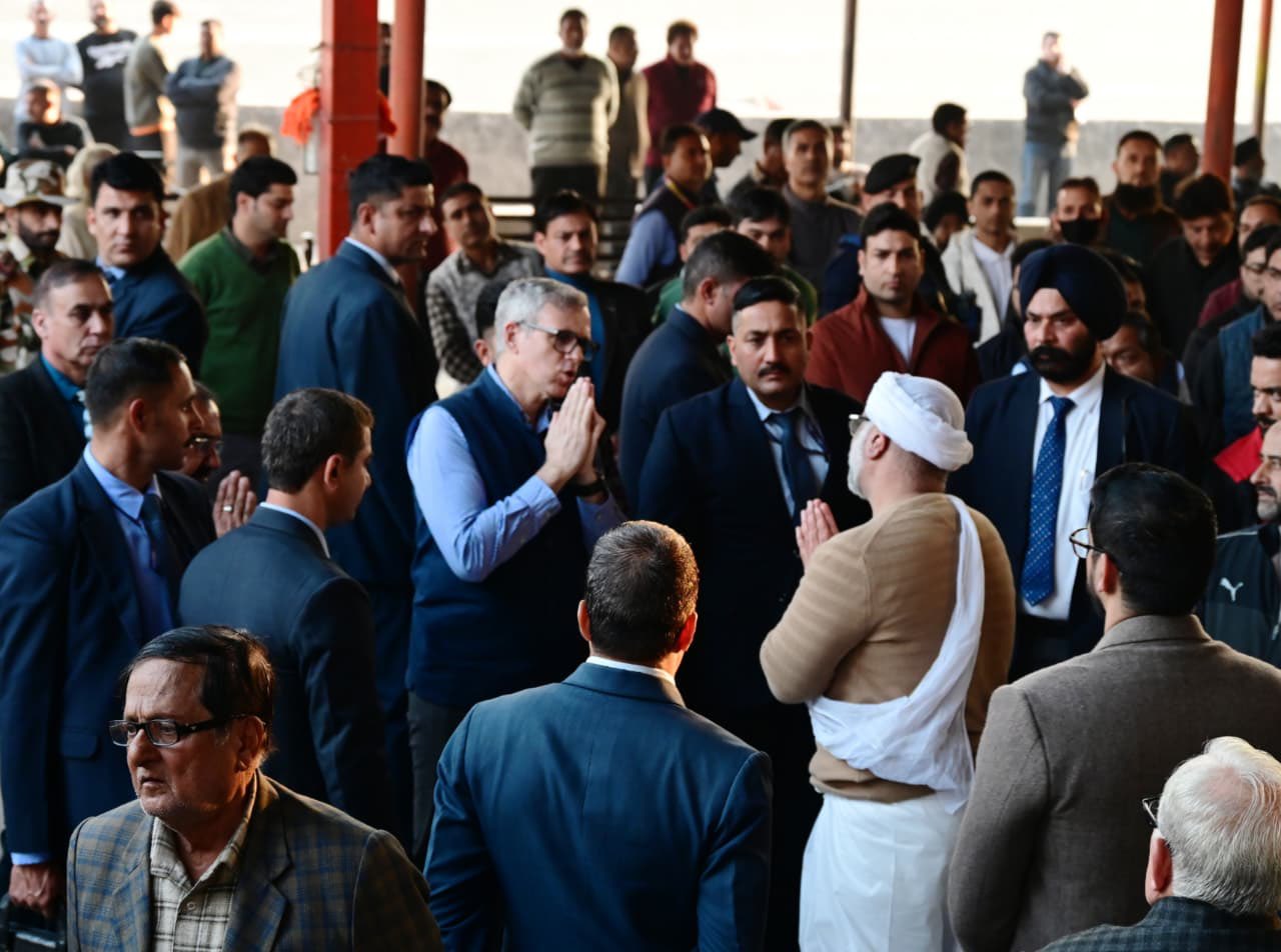 CM Omar Abdullah attends funeral of Mother of Achal Sethi & Dr Poonam Sethi