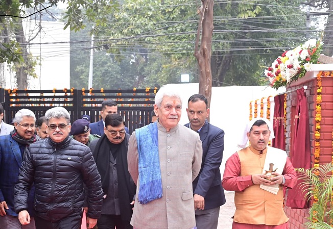 Lt Governor inaugurates Officers' Quarters of Estates Department at Jammu