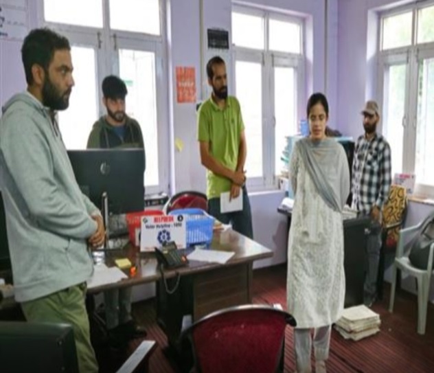DEO Kupwara conducts inspection of MCMC, Media Center & District ...