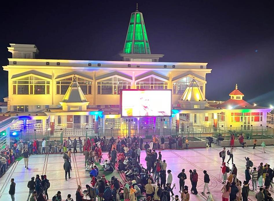 Shri Mata Vaishno Devi Ji Shrine lit up ahead of Ram Temple ...