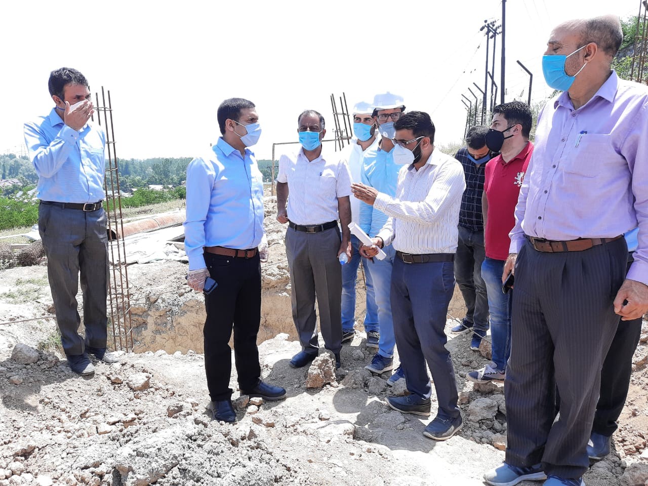 MD KPDCL inspects 33/11KV R/Stn Augmentation at Bone & Joint Hospital ...