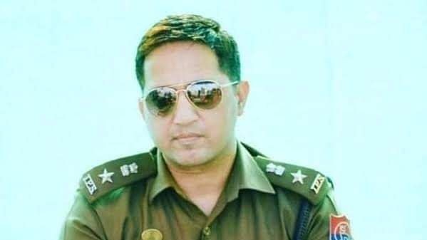 SSP Srinagar directs all SHOs to complete police verification within 7 days SSP Srinagar directs all SHOs to complete police verification within 7 days
