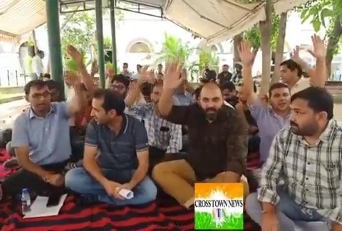 Patwari body demands facilities to digitize land records but Govt every ...