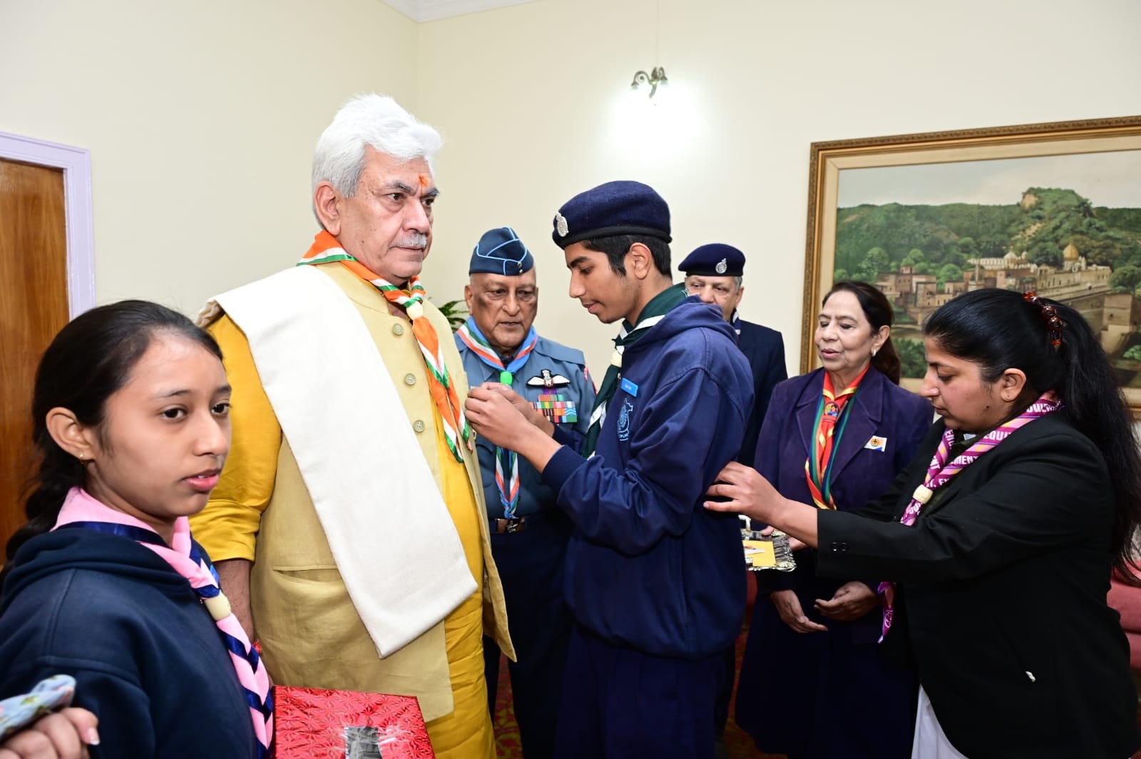 Lt Governor interacts with Officers & Volunteers of J&K Bharat Scouts & Guides - Cross Town News ...