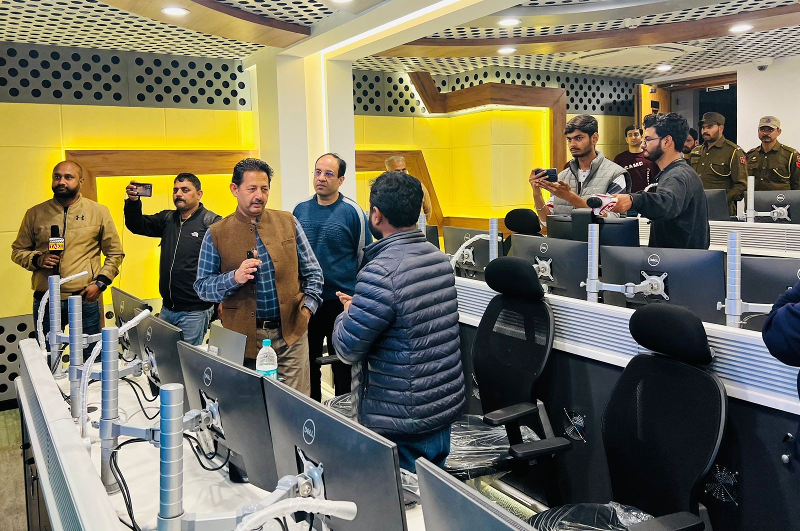 Deputy Mayor Jammu Baldev Singh Billawaria visited Integrated Command ...